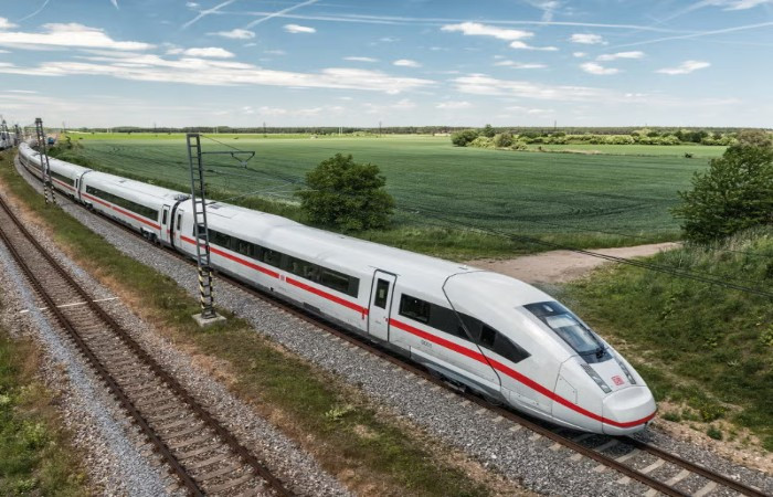 Top High-Speed Trains in the World – Fastest Rail Globally
