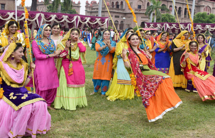 Top 20 Colorful Festivals of Rajasthan - Orient Rail Journeys